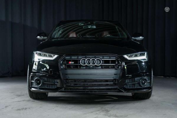 Melns Audi S6 2018 Viļņa, ar dzinēja tilpumu 3.99 L un nobraukumu 93 tūkst. km par 29999 €, foto 2 vietnē AUTOMOTO.COM.LV