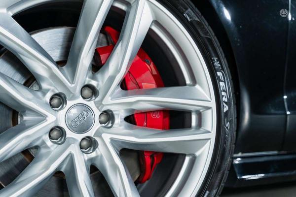 Melns Audi S6 2018 Viļņa, ar dzinēja tilpumu 3.99 L un nobraukumu 93 tūkst. km par 29999 €, foto 9 vietnē AUTOMOTO.COM.LV