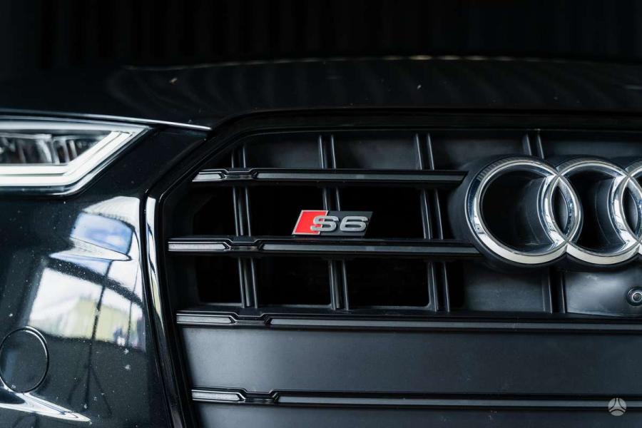 Melns Audi S6 2018 Viļņa, ar dzinēja tilpumu 3.99 L un nobraukumu 93 tūkst. km par 29999 €, foto 13 vietnē AUTOMOTO.COM.LV