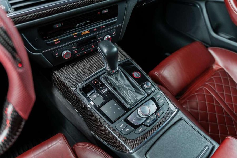 Melns Audi S6 2018 Viļņa, ar dzinēja tilpumu 3.99 L un nobraukumu 93 tūkst. km par 29999 €, foto 30 vietnē AUTOMOTO.COM.LV
