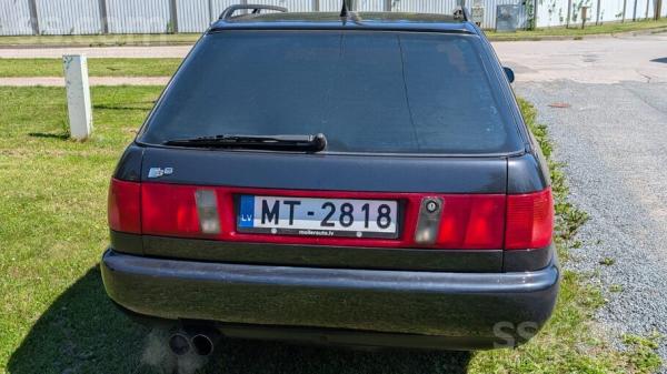 Черный Ауди С6 1997 в Рига, объемом двигателя 2.20 л и пробегом 256 тыс. км за 7500 €, фото 5 на AUTOMOTO.COM.LV