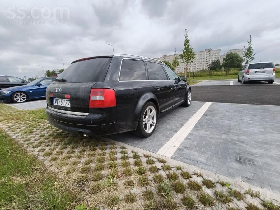 Black Audi S6 2001 in Jelgava, with an engine capacity of 4.20 L and mileage of 339 thousand km for 4900 €, photo 6 on AUTOMOTO.COM.LV
