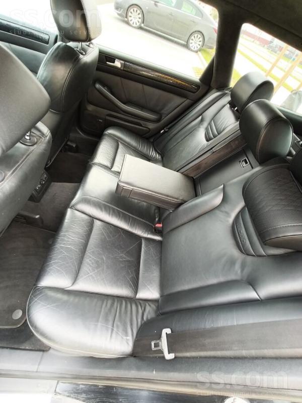 Black Audi S6 2001 in Jelgava, with an engine capacity of 4.20 L and mileage of 339 thousand km for 4900 €, photo 7 on AUTOMOTO.COM.LV