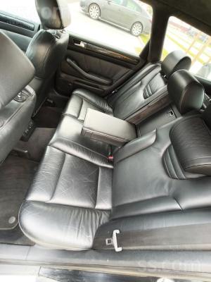 Black Audi S6 2001 in Jelgava, with an engine capacity of 4.20 L and mileage of 339 thousand km for 4900 €, photo 8 on AUTOMOTO.COM.LV