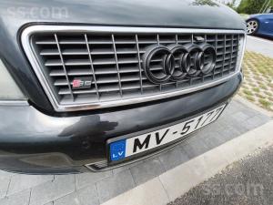 Black Audi S6 2001 in Jelgava, with an engine capacity of 4.20 L and mileage of 339 thousand km for 4900 €, photo 16 on AUTOMOTO.COM.LV