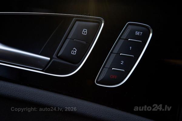 Zils Audi S6 2016 Tallina, ar dzinēja tilpumu 4.00 L un nobraukumu 219 tūkst. km par 19900 €, foto 11 vietnē AUTOMOTO.COM.LV
