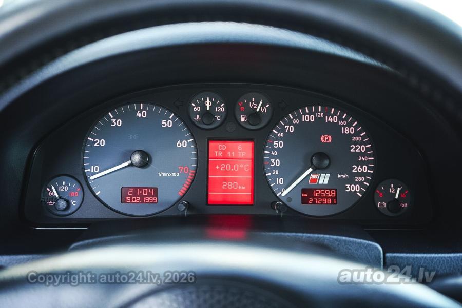 Blue Audi S6 2000 in Talsi, with an engine capacity of 4.20 L and mileage of 273 thousand km for 12000 €, photo 10 on AUTOMOTO.COM.LV