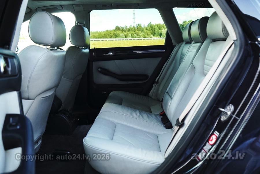 Blue Audi S6 2000 in Talsi, with an engine capacity of 4.20 L and mileage of 273 thousand km for 12000 €, photo 13 on AUTOMOTO.COM.LV