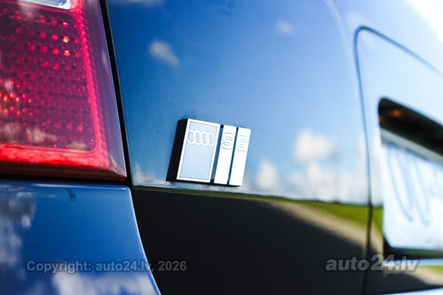 Blue Audi S6 2000 in Talsi, with an engine capacity of 4.20 L and mileage of 273 thousand km for 12000 €, photo 14 on AUTOMOTO.COM.LV