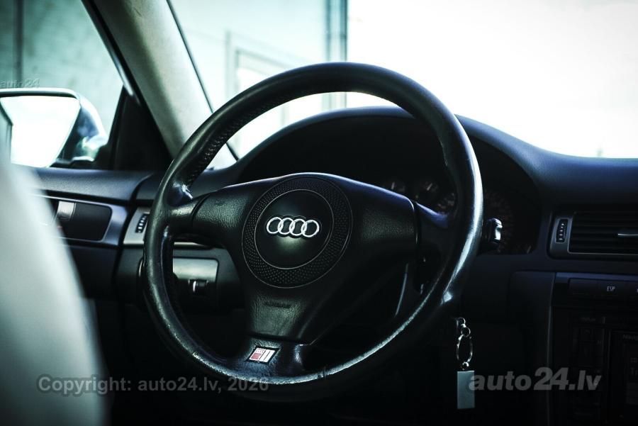 Blue Audi S6 2000 in Talsi, with an engine capacity of 4.20 L and mileage of 273 thousand km for 12000 €, photo 17 on AUTOMOTO.COM.LV