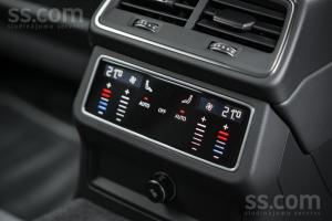 Blue Audi S6 2021 in Riga, with an engine capacity of 3.00 L and mileage of 160 thousand km for 38500 €, photo 16 on AUTOMOTO.COM.LV