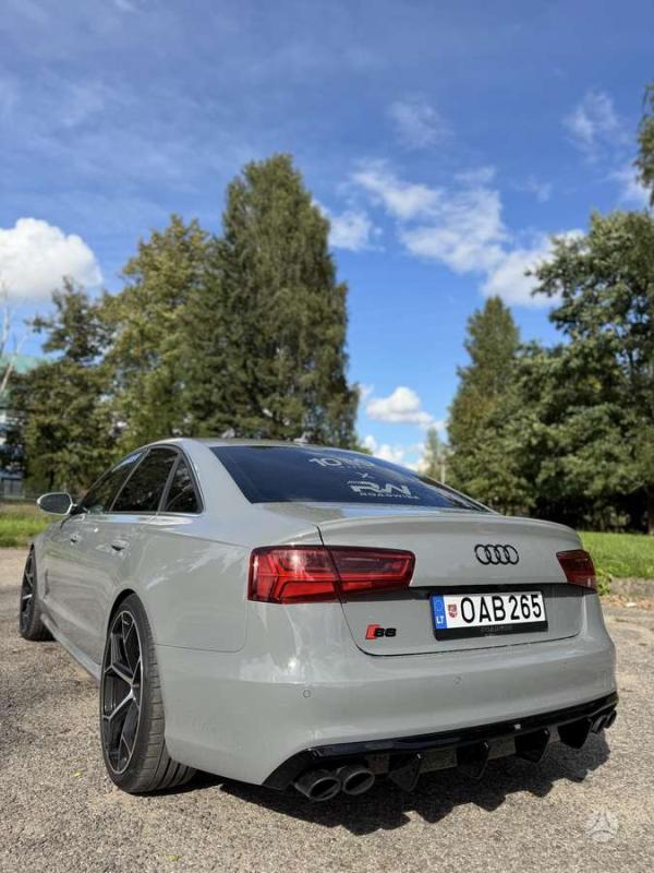 Grey Audi S6 2013 in Panevezys, with an engine capacity of 4.00 L and mileage of 200 thousand km for 20000 €, photo 7 on AUTOMOTO.COM.LV