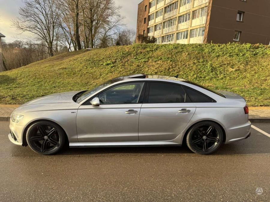 Grey Audi S6 2016 in Vilnius, with an engine capacity of 3.99 L and mileage of 220 thousand km for 25500 €, photo 4 on AUTOMOTO.COM.LV