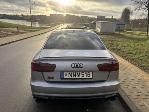 Grey Audi S6 2016 in Vilnius, with an engine capacity of 3.99 L and mileage of 220 thousand km for 25500 €, photo 6 on AUTOMOTO.COM.LV