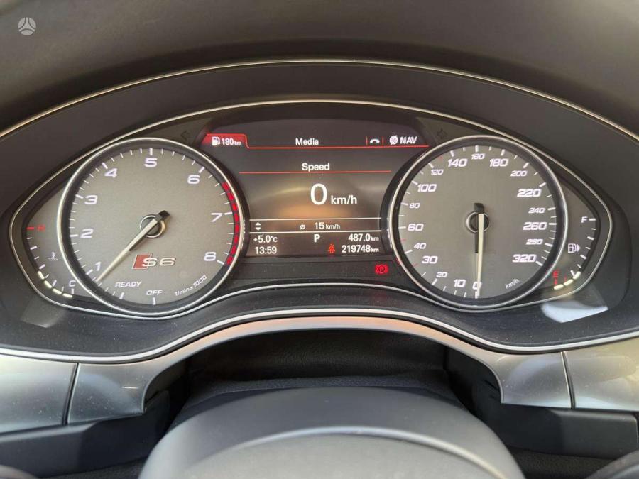 Grey Audi S6 2016 in Vilnius, with an engine capacity of 3.99 L and mileage of 220 thousand km for 25500 €, photo 19 on AUTOMOTO.COM.LV