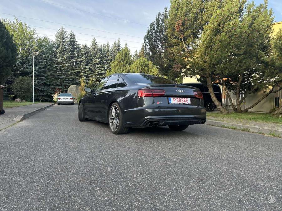 Pelēks Audi S6 2017 Kauņa, ar dzinēja tilpumu 4.00 L un nobraukumu 203 tūkst. km par 19999 €, foto 7 vietnē AUTOMOTO.COM.LV