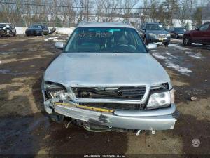 Grey Audi S6 1995 in Klaipeda, with an engine capacity of 2.23 L and mileage of 157 thousand km for 9000 €, photo 3 on AUTOMOTO.COM.LV