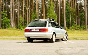 Pelēks Audi S6 1996 Rīga, ar dzinēja tilpumu 4.20 L un nobraukumu 303 tūkst. km par 7490 €, foto 6 vietnē AUTOMOTO.COM.LV