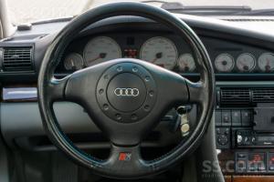 Pelēks Audi S6 1996 Rīga, ar dzinēja tilpumu 4.20 L un nobraukumu 303 tūkst. km par 7490 €, foto 14 vietnē AUTOMOTO.COM.LV