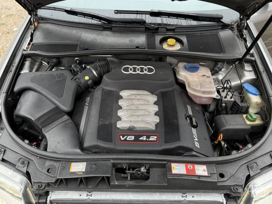 Pelēks Audi S6 1999 Viļņa, ar dzinēja tilpumu 4.20 L un nobraukumu 270 tūkst. km par 2990 €, foto 20 vietnē AUTOMOTO.COM.LV