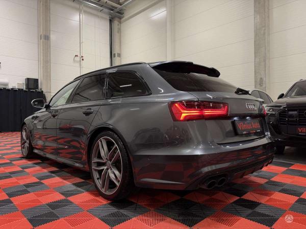 Grey Audi S6 2015 in Vilnius, with an engine capacity of 3.99 L and mileage of 111 thousand km for 34990 €, photo 6 on AUTOMOTO.COM.LV