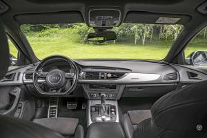 Grey Audi S6 2016 in Vilnius, with an engine capacity of 3.99 L and mileage of 274 thousand km for 25000 €, photo 18 on AUTOMOTO.COM.LV