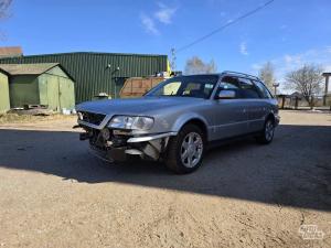 Audi S6 1995 Viļņa, ar dzinēja tilpumu 2.20 L un nobraukumu 250 tūkst. km par 6900 €, foto 3 vietnē AUTOMOTO.COM.LV