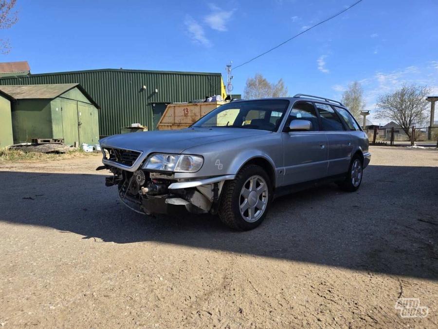 Audi S6 1995 Viļņa, ar dzinēja tilpumu 2.20 L un nobraukumu 250 tūkst. km par 6900 €, foto 3 vietnē AUTOMOTO.COM.LV
