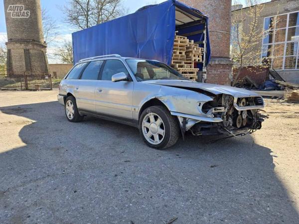 Audi S6 1995 in Vilnius, with an engine capacity of 2.20 L and mileage of 250 thousand km for 6900 €, photo 4 on AUTOMOTO.COM.LV