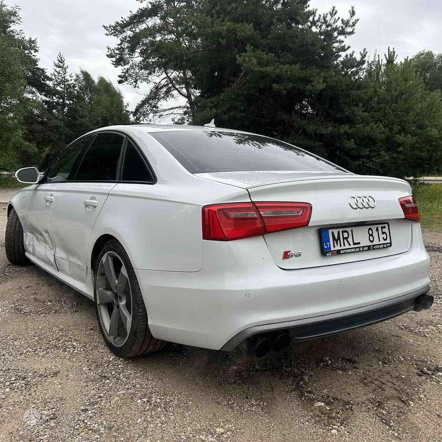 Balts Audi S6 2014 Prienai, ar dzinēja tilpumu 3.99 L un nobraukumu 200 tūkst. km par 13999 €, foto 4 vietnē AUTOMOTO.COM.LV