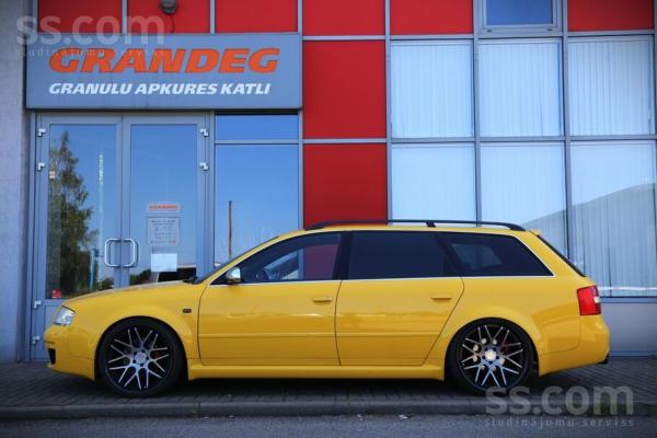 Yellow Audi S6 2000 in Riga, with an engine capacity of 4.20 L and mileage of 267 thousand km for 8995 €, photo 2 on AUTOMOTO.COM.LV