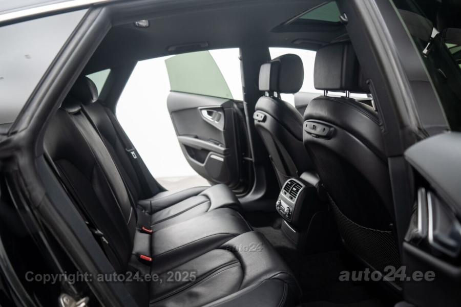 Melns Audi S7 2012 Tallina, ar dzinēja tilpumu 4.00 L un nobraukumu 199 tūkst. km par 24999 €, foto 9 vietnē AUTOMOTO.COM.LV