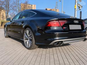 Black Audi S7 2013 in Kaunas, with an engine capacity of 4.00 L and mileage of 186 thousand km for 17900 €, photo 3 on AUTOMOTO.COM.LV