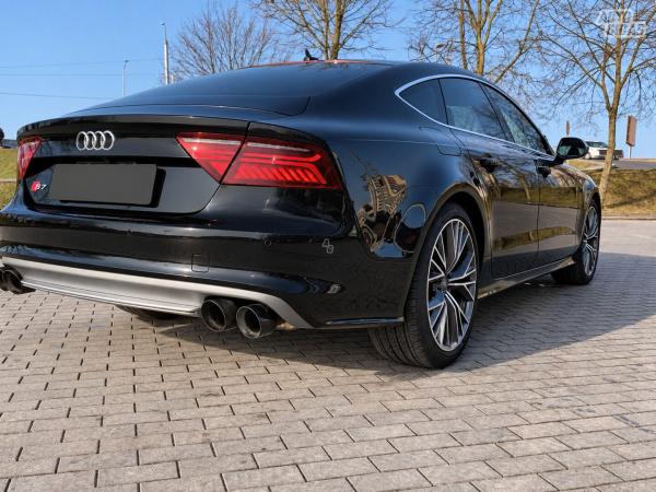Black Audi S7 2013 in Kaunas, with an engine capacity of 4.00 L and mileage of 186 thousand km for 17900 €, photo 5 on AUTOMOTO.COM.LV