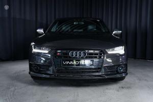 Black Audi S7 2014 in Vilnius, with an engine capacity of 3.99 L and mileage of 165 thousand km for 21999 €, photo 3 on AUTOMOTO.COM.LV