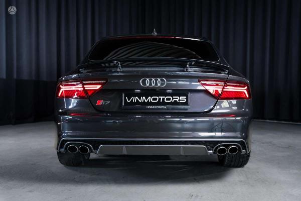Black Audi S7 2014 in Vilnius, with an engine capacity of 3.99 L and mileage of 165 thousand km for 21999 €, photo 5 on AUTOMOTO.COM.LV