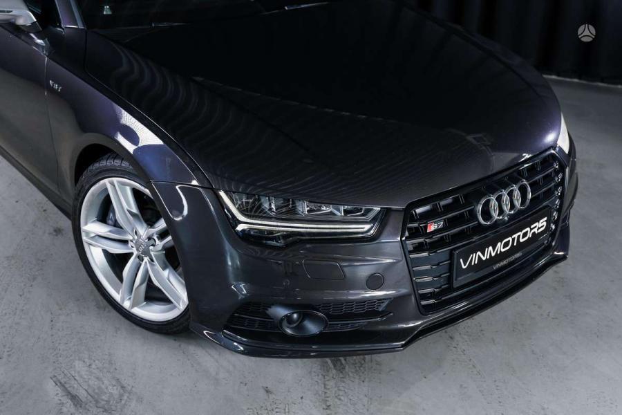 Black Audi S7 2014 in Vilnius, with an engine capacity of 3.99 L and mileage of 165 thousand km for 21999 €, photo 8 on AUTOMOTO.COM.LV