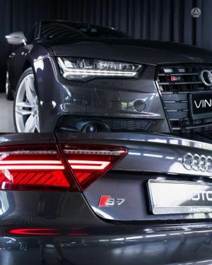 Black Audi S7 2014 in Vilnius, with an engine capacity of 3.99 L and mileage of 165 thousand km for 21999 €, photo 9 on AUTOMOTO.COM.LV