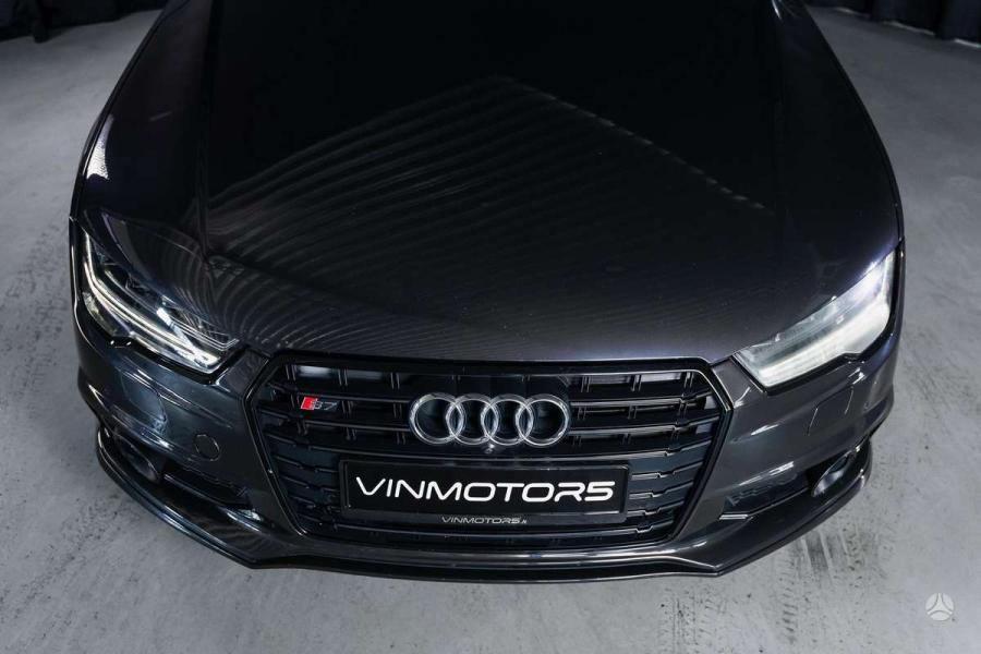 Black Audi S7 2014 in Vilnius, with an engine capacity of 3.99 L and mileage of 165 thousand km for 21999 €, photo 12 on AUTOMOTO.COM.LV