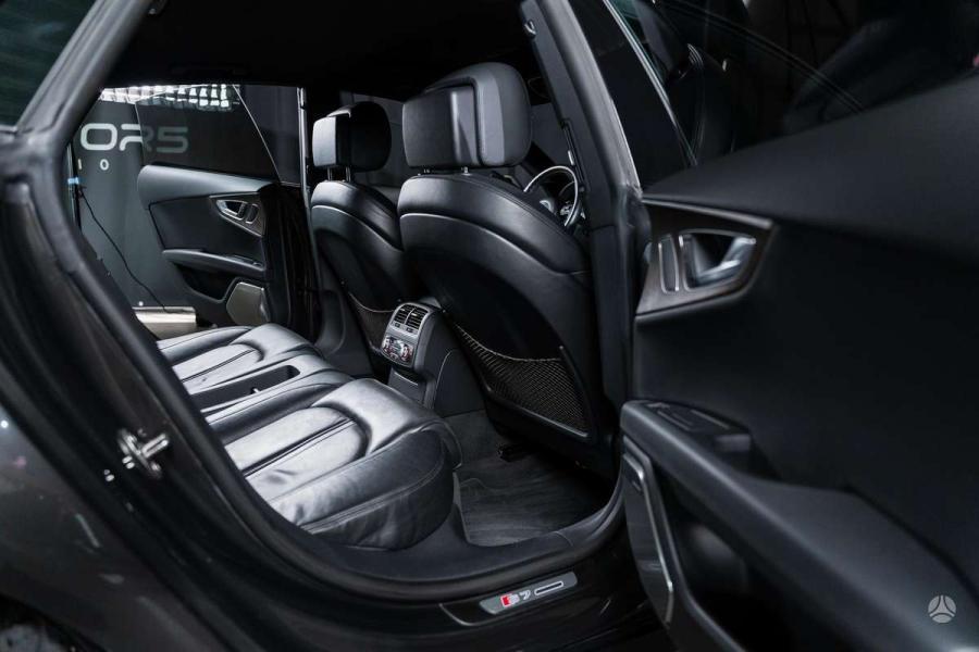 Brūns Audi S7 2014 Viļņa, ar dzinēja tilpumu 3.99 L un nobraukumu 165 tūkst. km par 21999 €, foto 31 vietnē AUTOMOTO.COM.LV