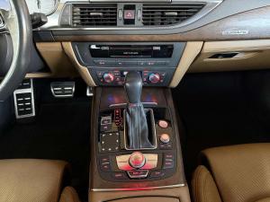 Pelēks Audi S7 2014 Kauņa, ar dzinēja tilpumu 3.99 L un nobraukumu 195 tūkst. km par 20800 €, foto 19 vietnē AUTOMOTO.COM.LV