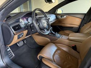 Pelēks Audi S7 2014 Kauņa, ar dzinēja tilpumu 3.99 L un nobraukumu 195 tūkst. km par 20800 €, foto 21 vietnē AUTOMOTO.COM.LV