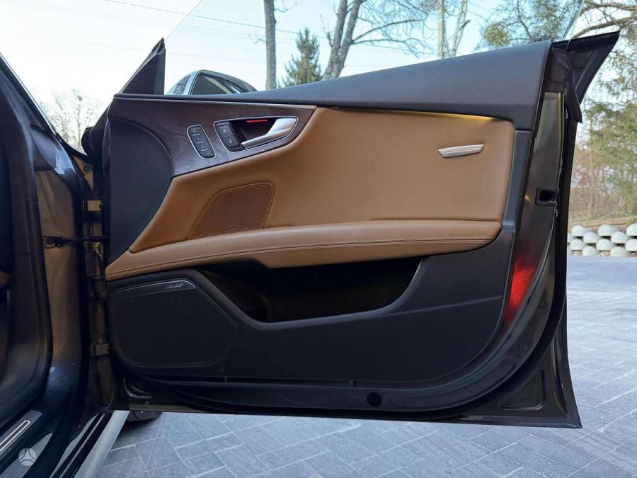 Pelēks Audi S7 2014 Kauņa, ar dzinēja tilpumu 3.99 L un nobraukumu 195 tūkst. km par 20800 €, foto 24 vietnē AUTOMOTO.COM.LV
