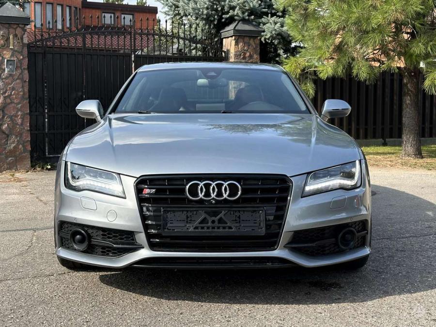 Pelēks Audi S7 2014 Šauļi, ar dzinēja tilpumu 3.99 L un nobraukumu 139 tūkst. km par 19999 €, foto 3 vietnē AUTOMOTO.COM.LV