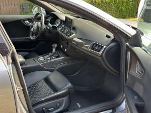 Pelēks Audi S7 2014 Šauļi, ar dzinēja tilpumu 3.99 L un nobraukumu 139 tūkst. km par 19999 €, foto 13 vietnē AUTOMOTO.COM.LV