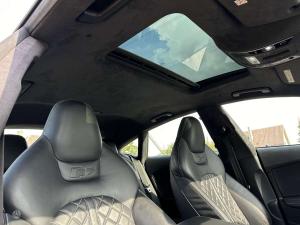 Pelēks Audi S7 2014 Šauļi, ar dzinēja tilpumu 3.99 L un nobraukumu 139 tūkst. km par 19999 €, foto 18 vietnē AUTOMOTO.COM.LV