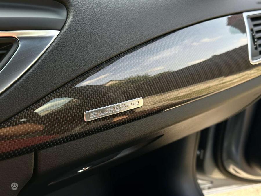 Pelēks Audi S7 2014 Šauļi, ar dzinēja tilpumu 3.99 L un nobraukumu 139 tūkst. km par 19999 €, foto 23 vietnē AUTOMOTO.COM.LV