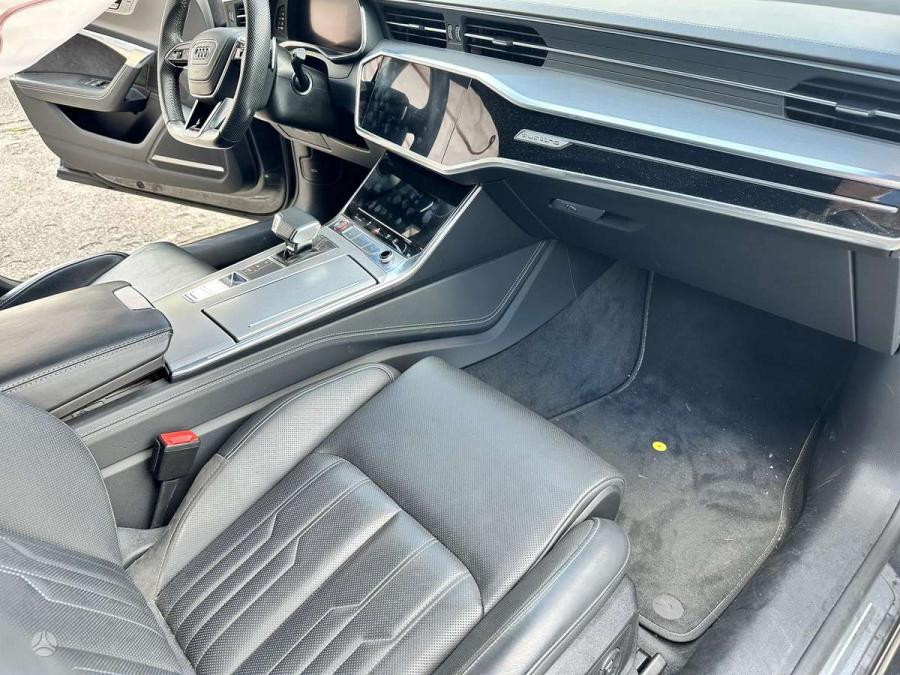 Grey Audi S7 2019 in Marijampole, with an engine capacity of 2.97 L and mileage of 109 thousand km for 28900 €, photo 9 on AUTOMOTO.COM.LV