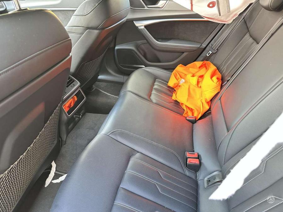 Grey Audi S7 2019 in Marijampole, with an engine capacity of 2.97 L and mileage of 109 thousand km for 28900 €, photo 14 on AUTOMOTO.COM.LV