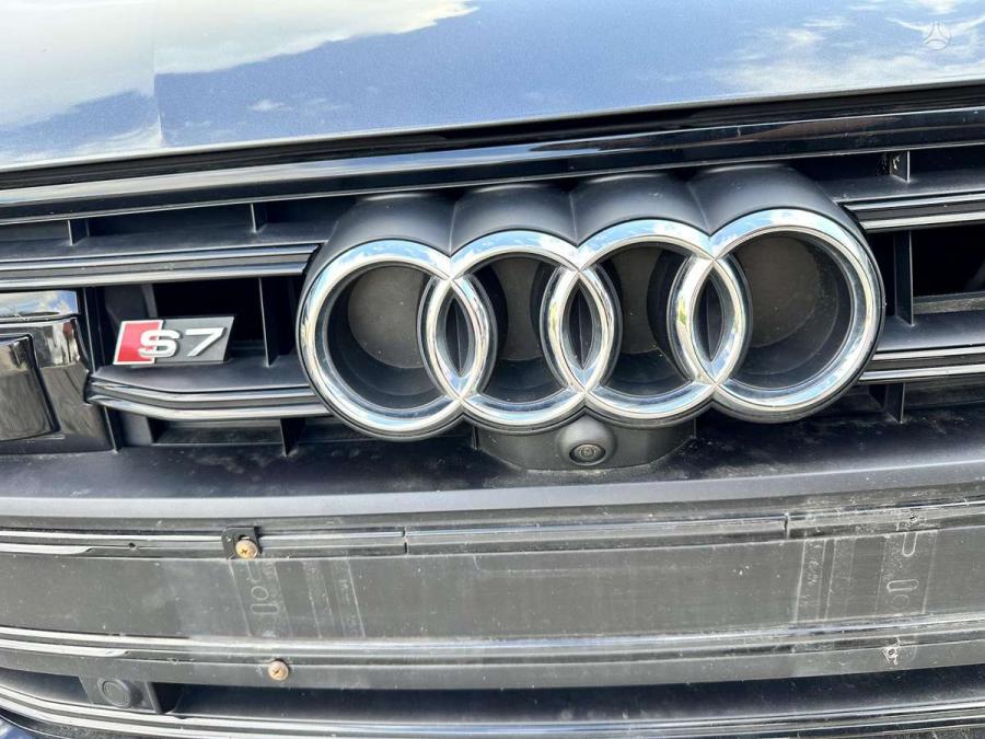 Grey Audi S7 2019 in Marijampole, with an engine capacity of 2.97 L and mileage of 109 thousand km for 28900 €, photo 17 on AUTOMOTO.COM.LV